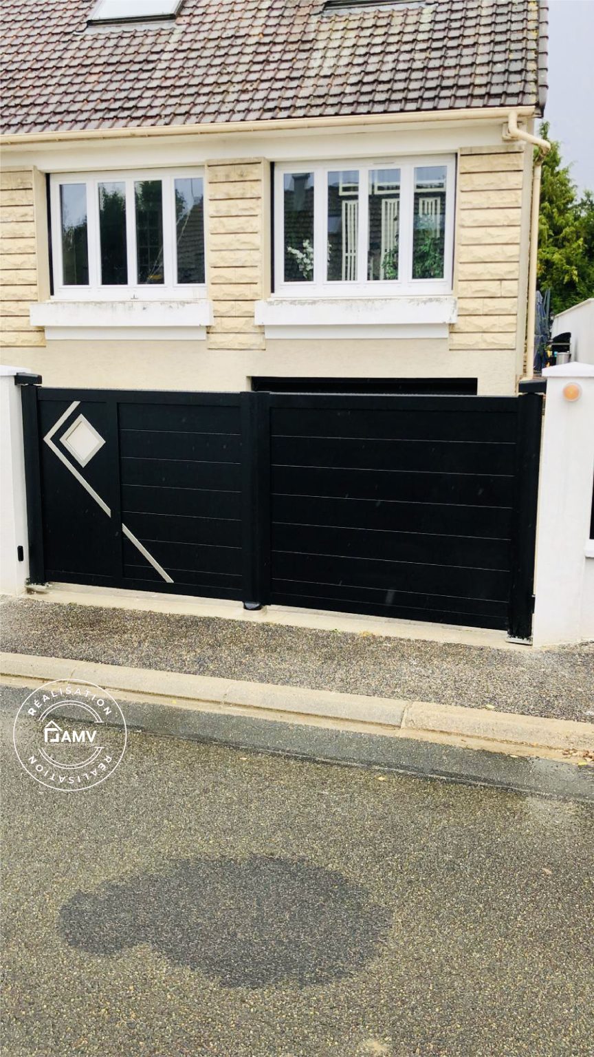 Pose d’un portail, portillon et clôture de la gamme Infini GYPASS